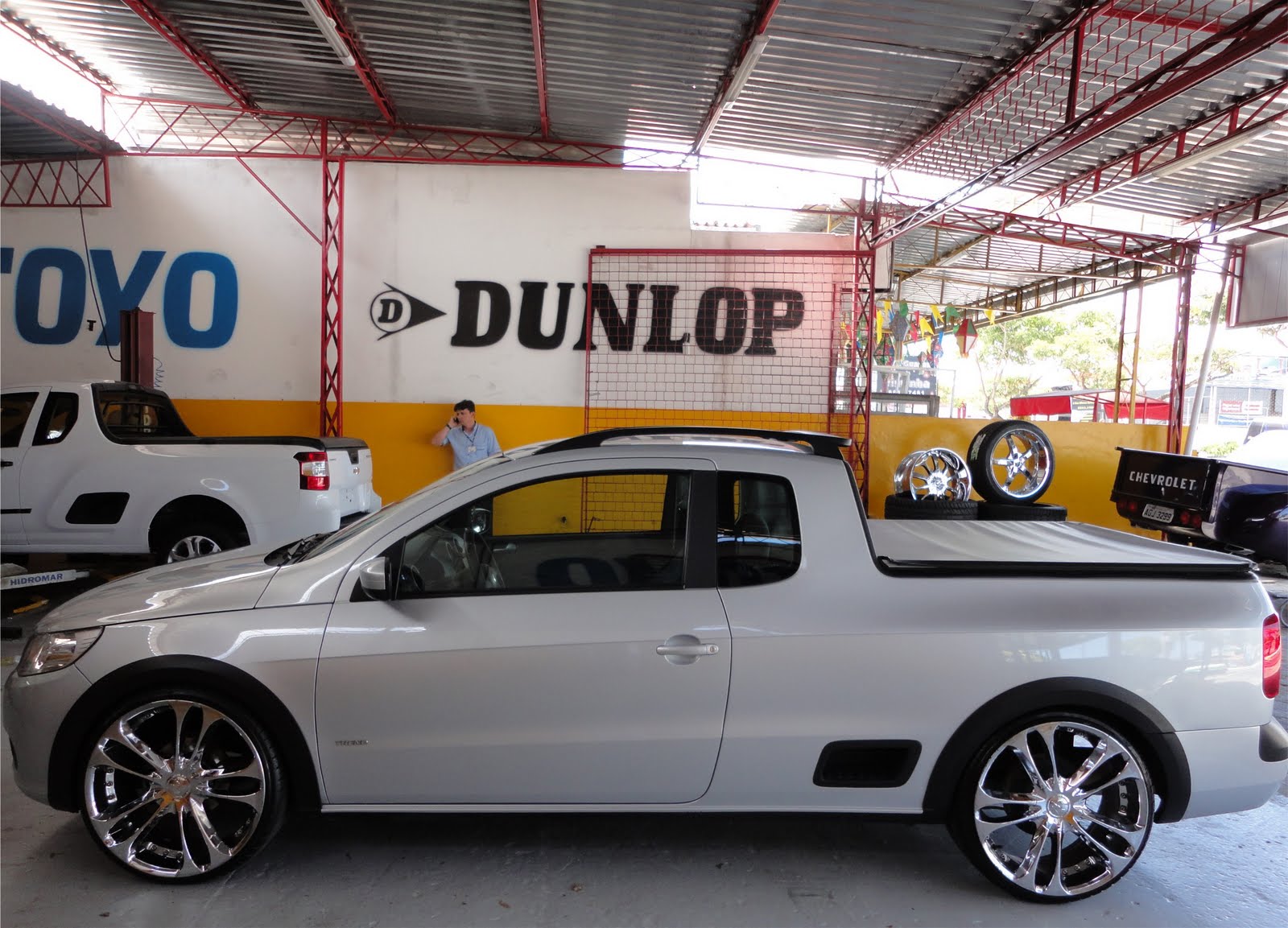 O MELHOR COM JJ: SAVEIRO COM RODAS ARO 20 CROMADAS