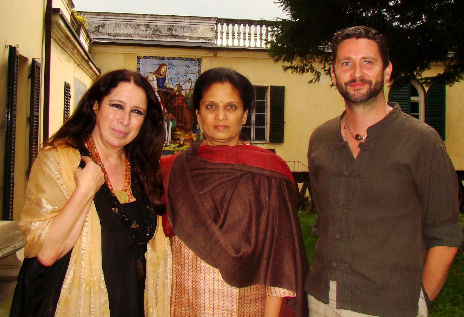 AYURVEDA YOGA AndMORE: Torna Jaya Row in Italia