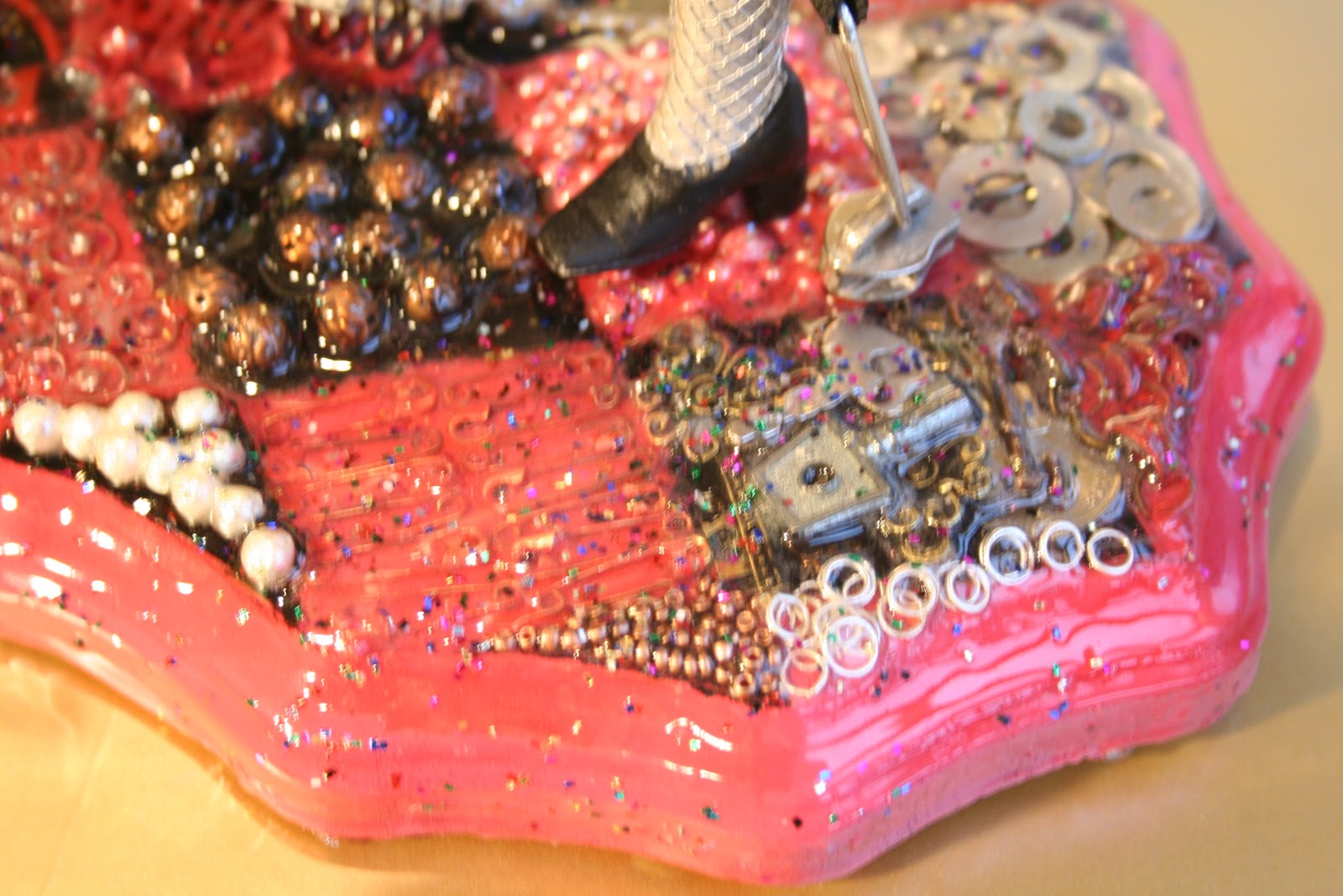 Headless Amy Lives!!!