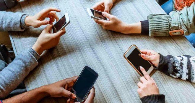 Overuse of Mobile : ⚫Overuse of Mobile