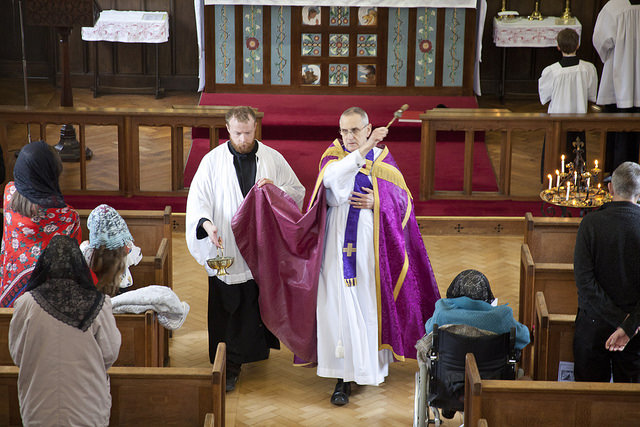 New Liturgical Movement: The Sunday Asperges: Holy Water in a Time of ...