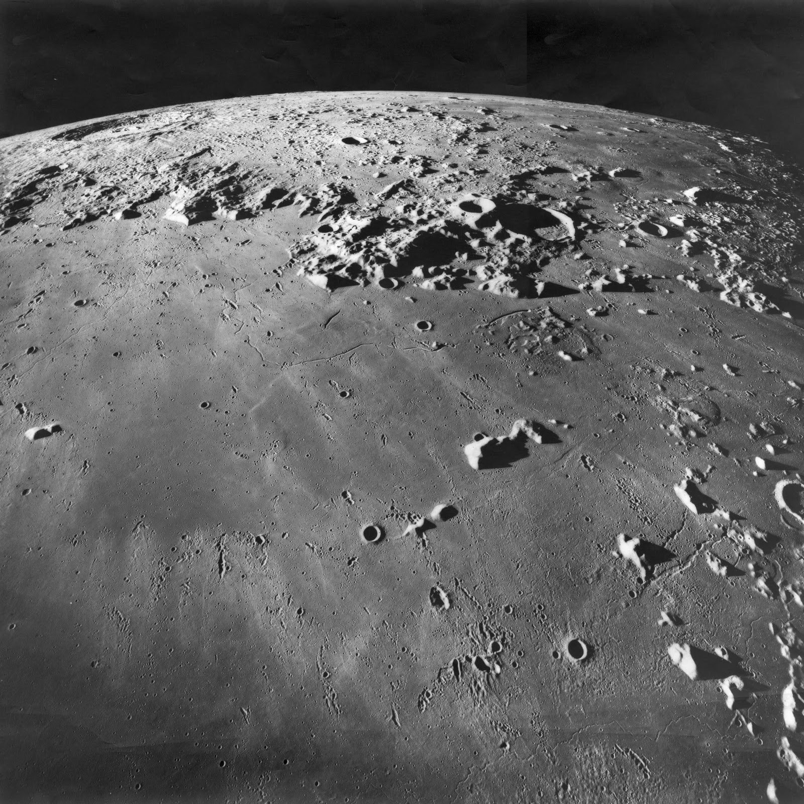 Science Minus Details: the moon dude, the moon