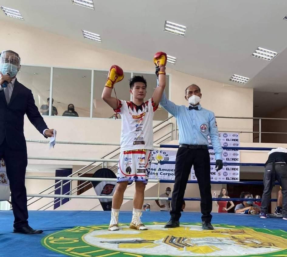WATCH: Ifugao undefeated boxer Carl James Martin knocks Tejones out in ...
