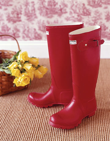 everyday is beautiful: [ red wellies ]