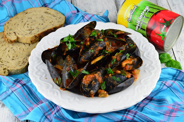 Midii in sos picant de rosii - CAIETUL CU RETETE