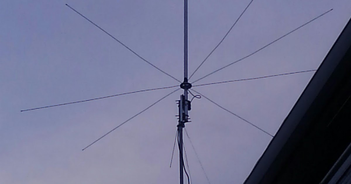 青い空に広がる波: 新しいアンテナ