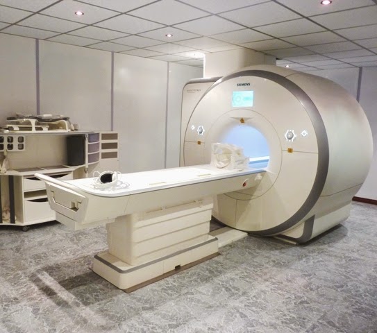Kỹ thuật chụp cộng hưởng từ MRI trong chẩn đoán ung thư khí quản - UNG ...