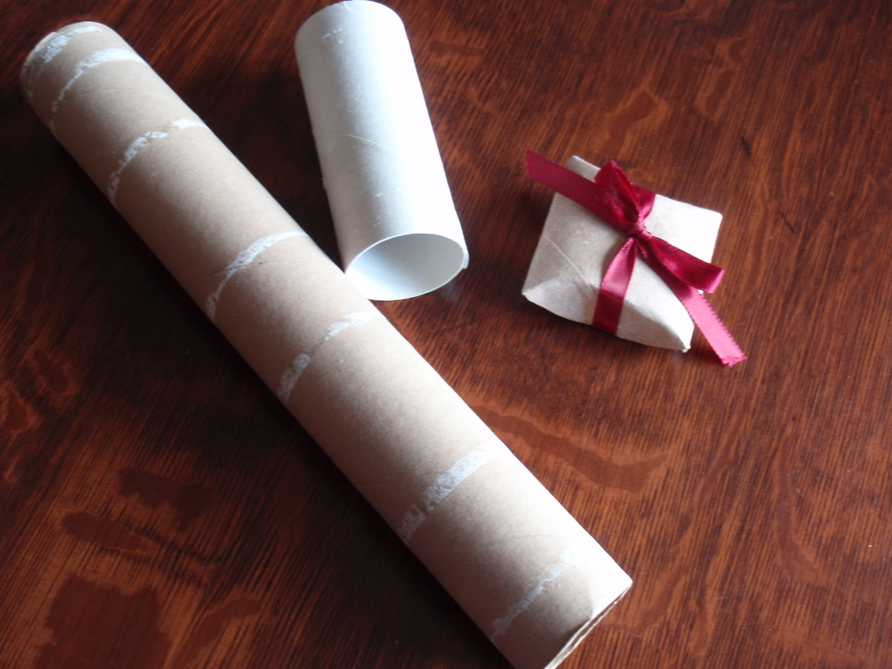 Create My World Designs: Free Tutorial: DIY Small Upcycled Recycled ...