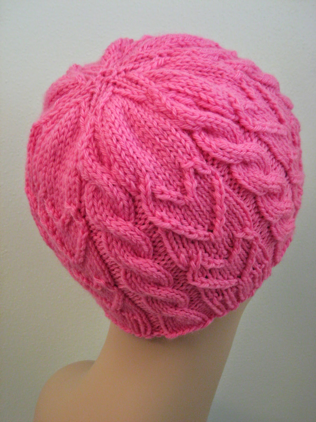 Balls to the Walls Knits: Sweetheart Beanie