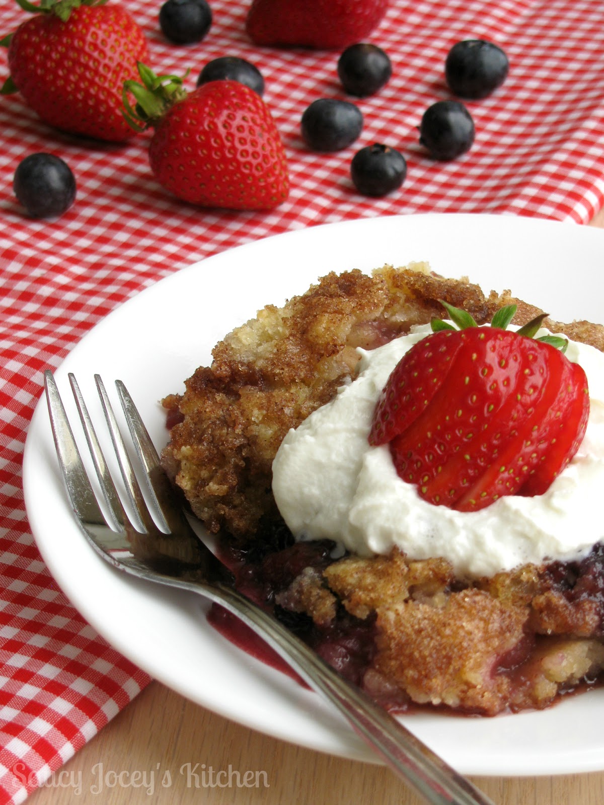 Saucy Jocey s Kitchen Berry Apple Crisp saucy-jocey-s-kitchen-berry-apple-crisp