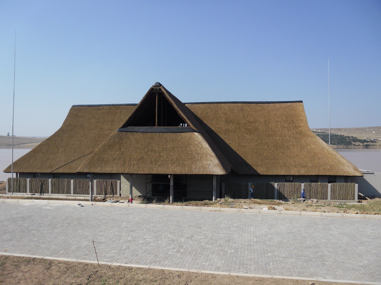 Cintsa Thatching - Commissioned to thatch Mthatha conference centre