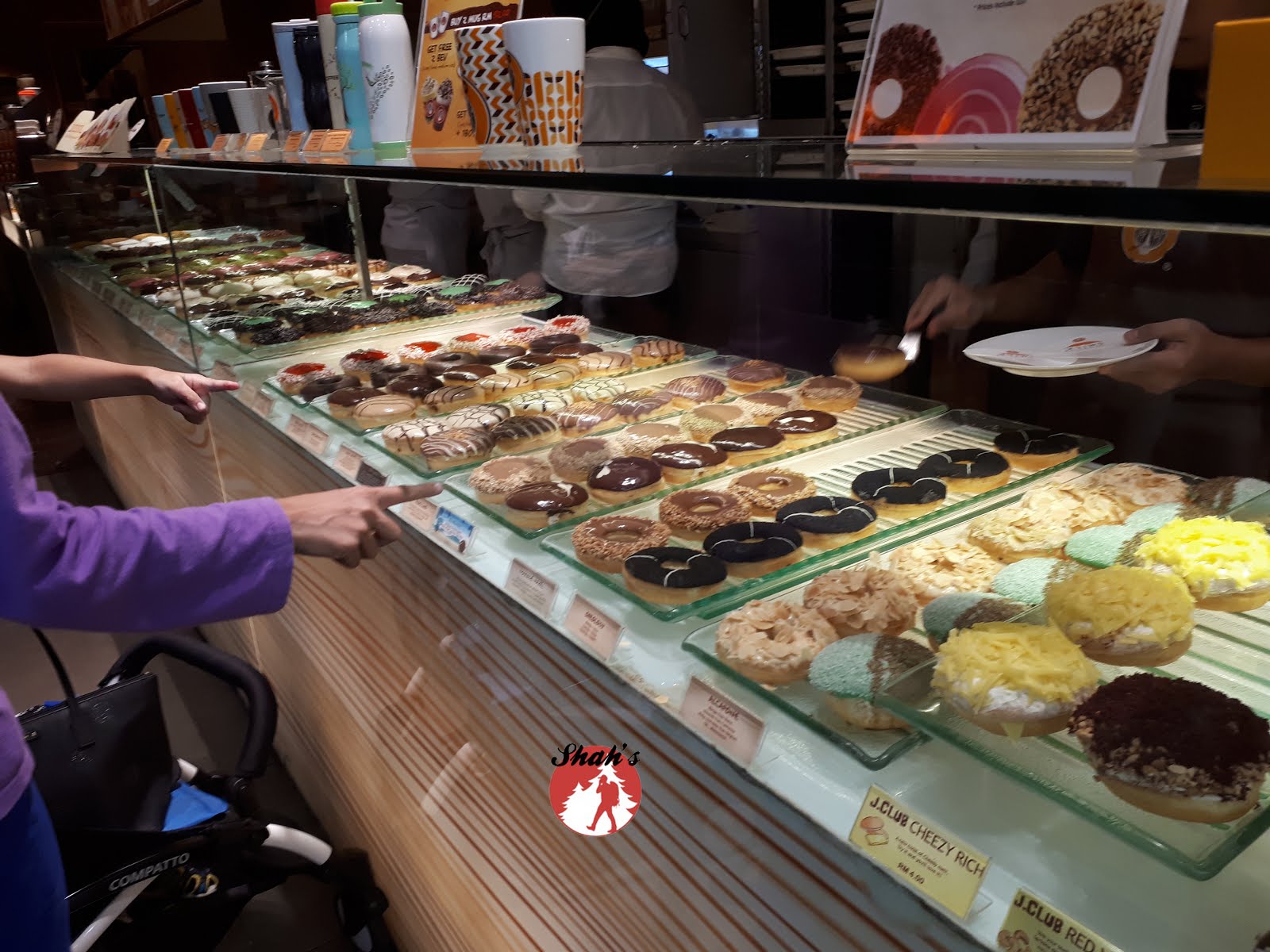 Shah's Travel Diary: J.CO Cafe Review