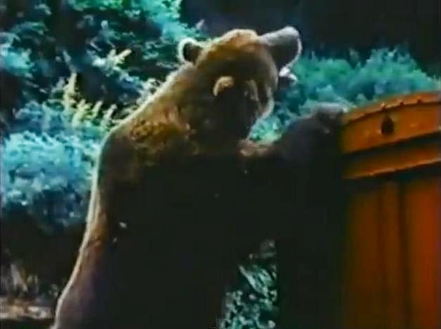 The Bloody Pit of Horror: Claws (1977)