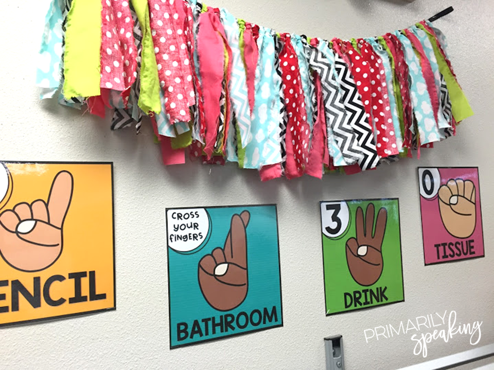 Easy Crafts You Can Make for Your Classroom {Classroom Decor Crafts ...