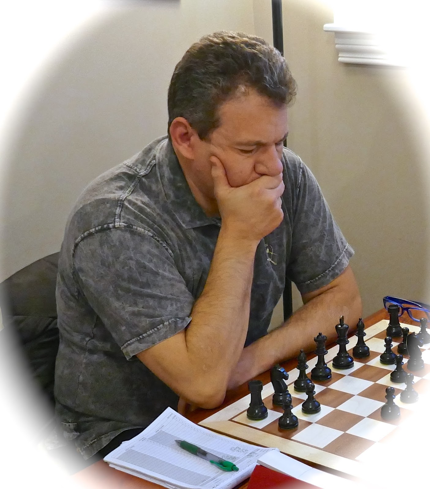 Boylston Chess Club Weblog: BCC TORNADO: PROFESSOR BOTTA / 4-0 / 1ST ...