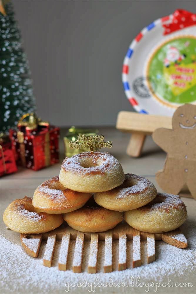 GoodyFoodies: Recipe: Doughnut Christmas Tree