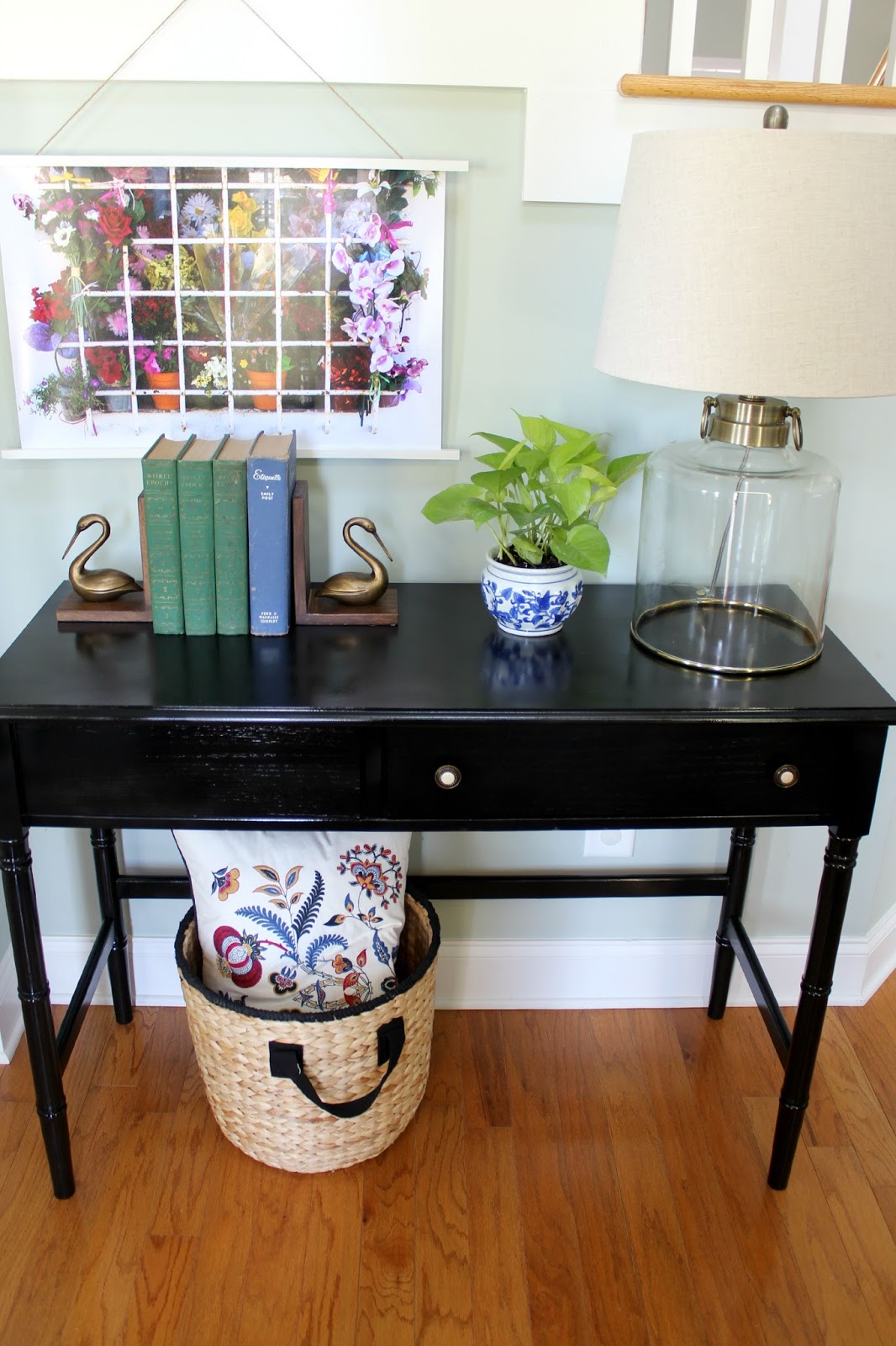 Ten June: Entry Update: Glossy Console Table + Vintage Rug