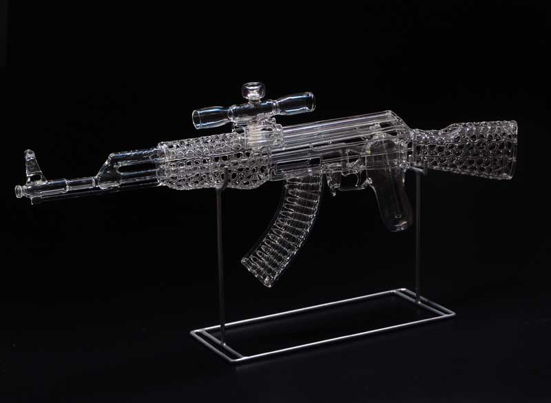 Passion for Pot: Incredible Glass Gun Bongs!!