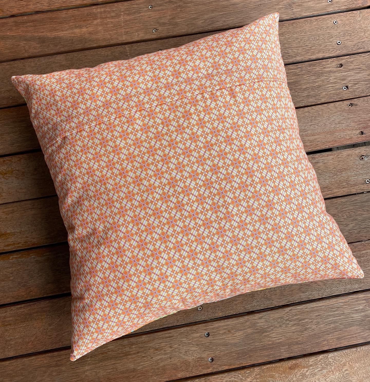 Autumn Love : A Quilted Cushion - Samelia's Mum