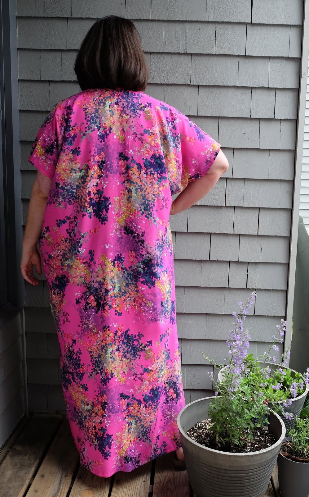 Cookin' & Craftin': Caftans and Cocktails: Cris Wood Sews Envelope Dress