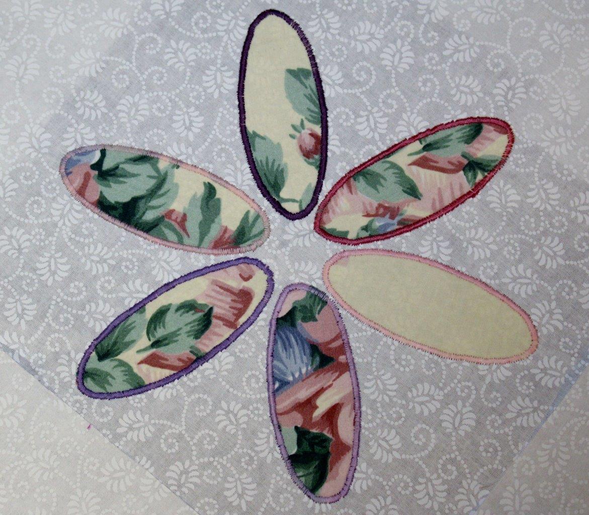 Sarah Lynn's Quilting: 16 Appliqué Blocks for the Baskets of Lilies Quilt