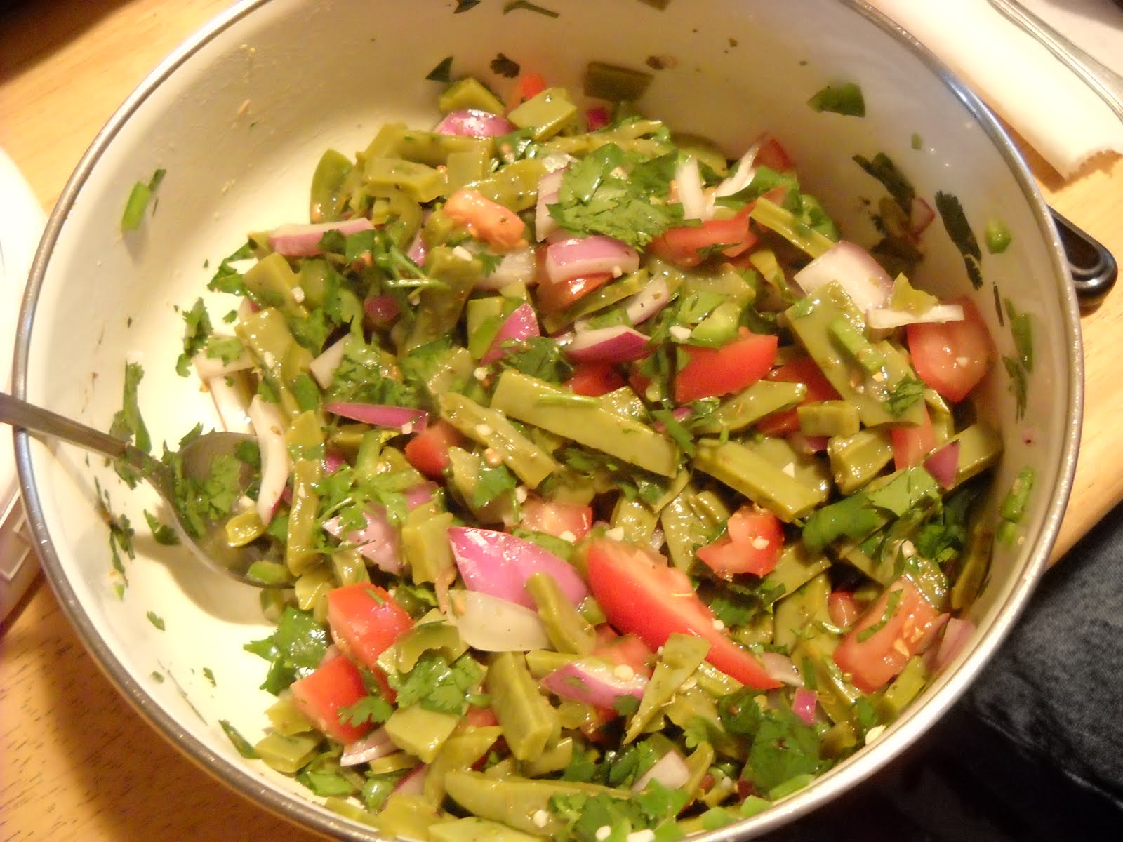 Jamón Central: Ensalada de nopalitos (Cactus Salad)
