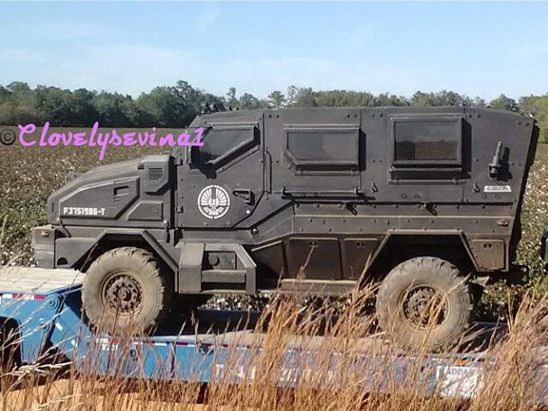 Catching Fire Set Pics: District 11 Capitol Vehicle and the Chariot ...