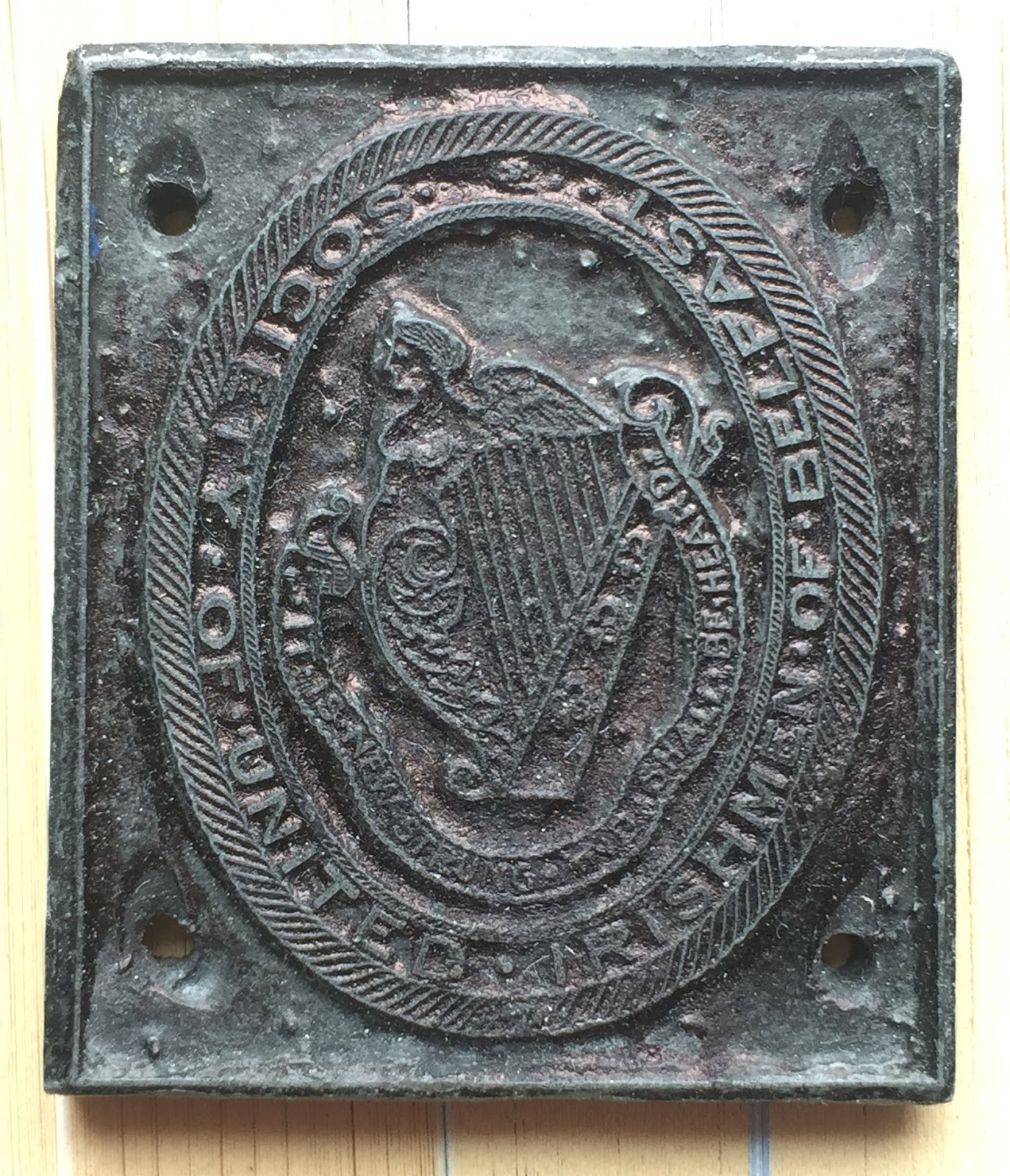 Drawing upon 1798 - the Battle of Antrim, the Barn of Scullabogue, and ...