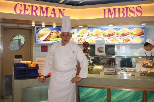 Erich's Wuerstelstand, Chinatown, Singapore: German Imbiss at Suntec ...