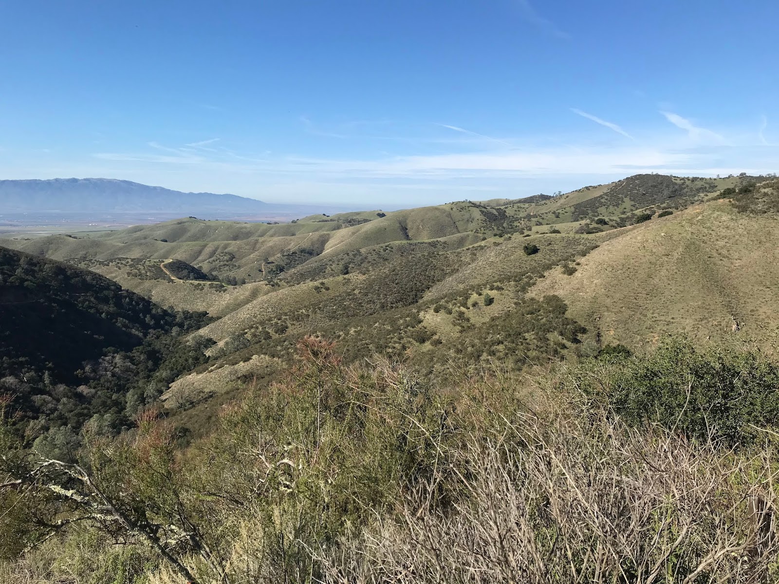 La Gloria Road and Gloria Road; descending the ridge the Gabilan Range ...