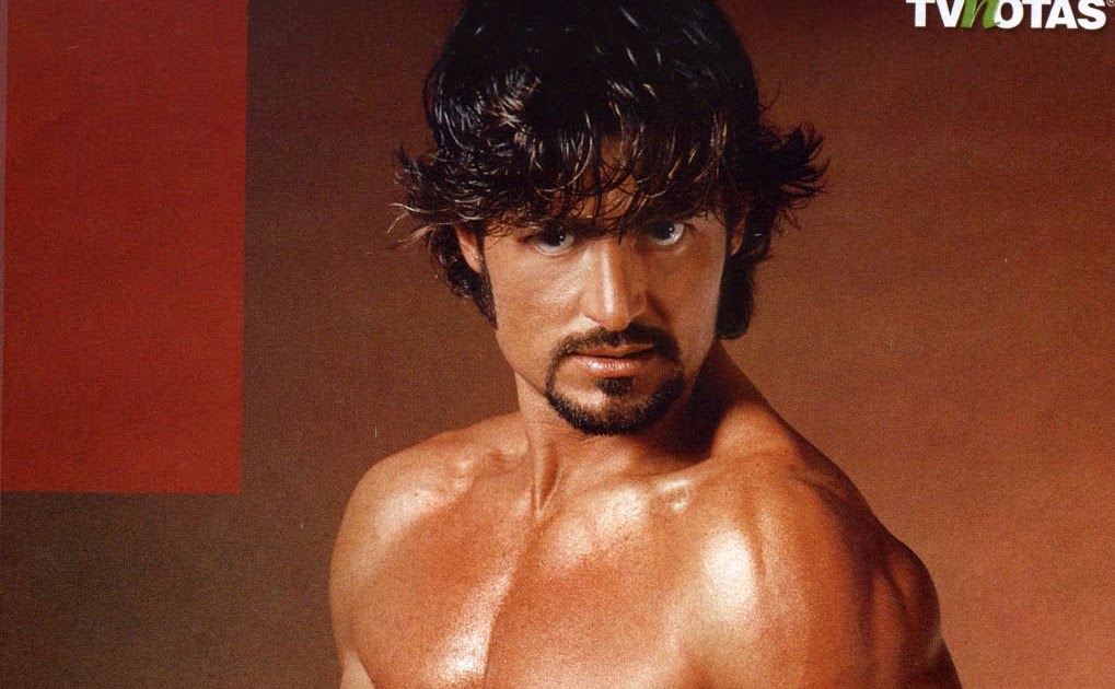 HUNK18: Sexy Six Pack Abs Model Fernando Colunga