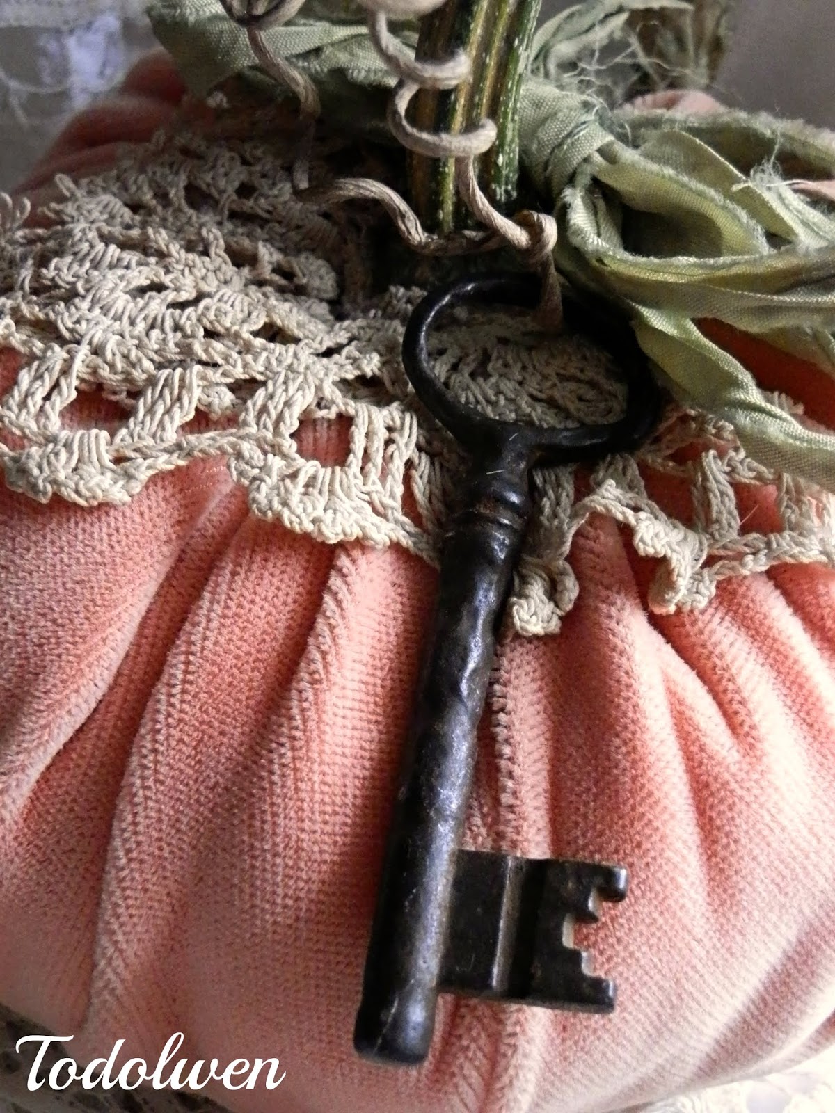 Todolwen: A Few Re~Do's And Pumpkins For Sale ...