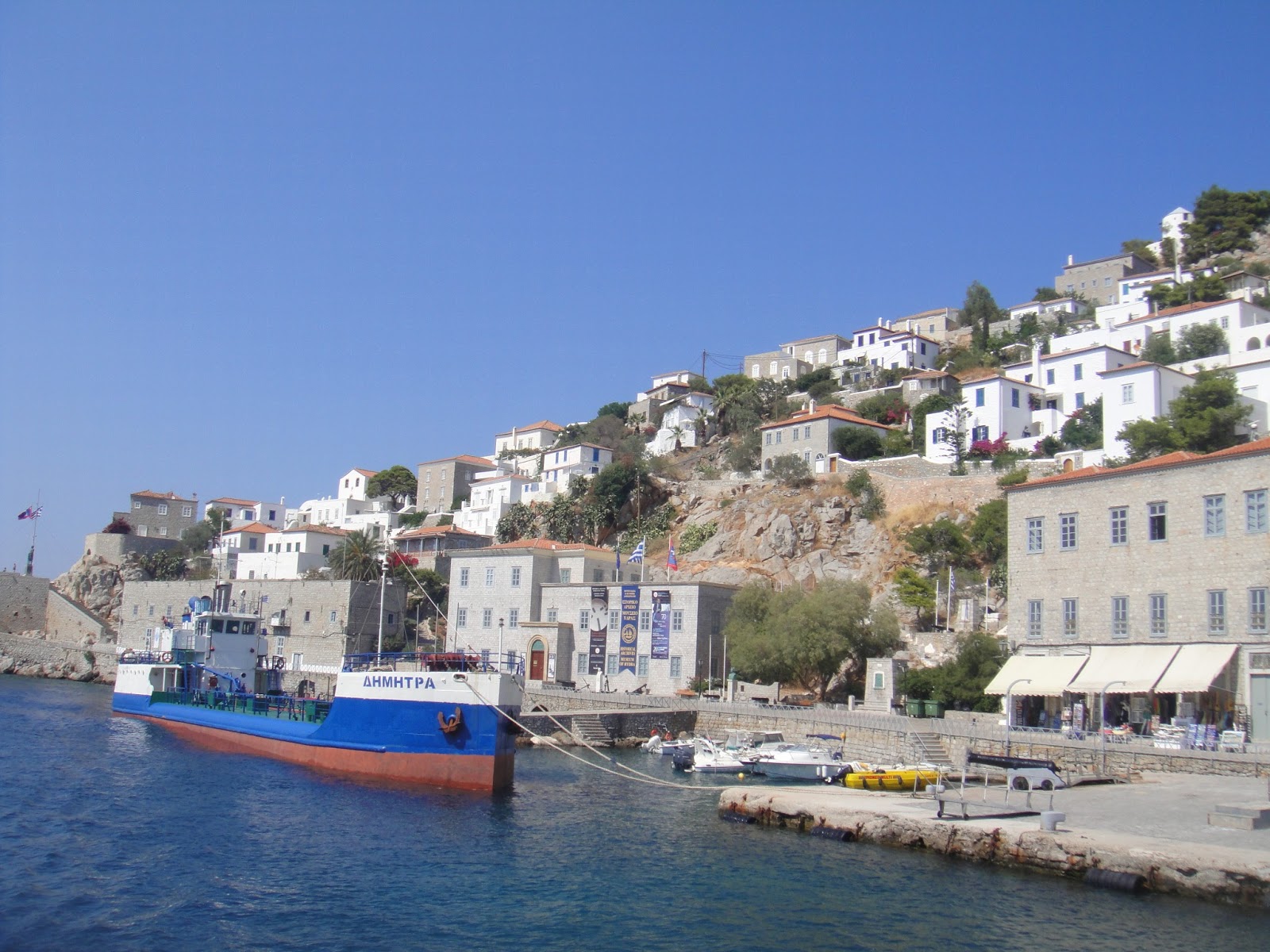 Ταξιδεύοντας στα σύννεφα..: (1) ΥΔΡΑ-ΤΑΞΙΔΙ ΣΤΑ ΝΗΣΙΑ ΤΟΥ ΑΡΓΟΣΑΡΩΝΙΚΟΥ ...