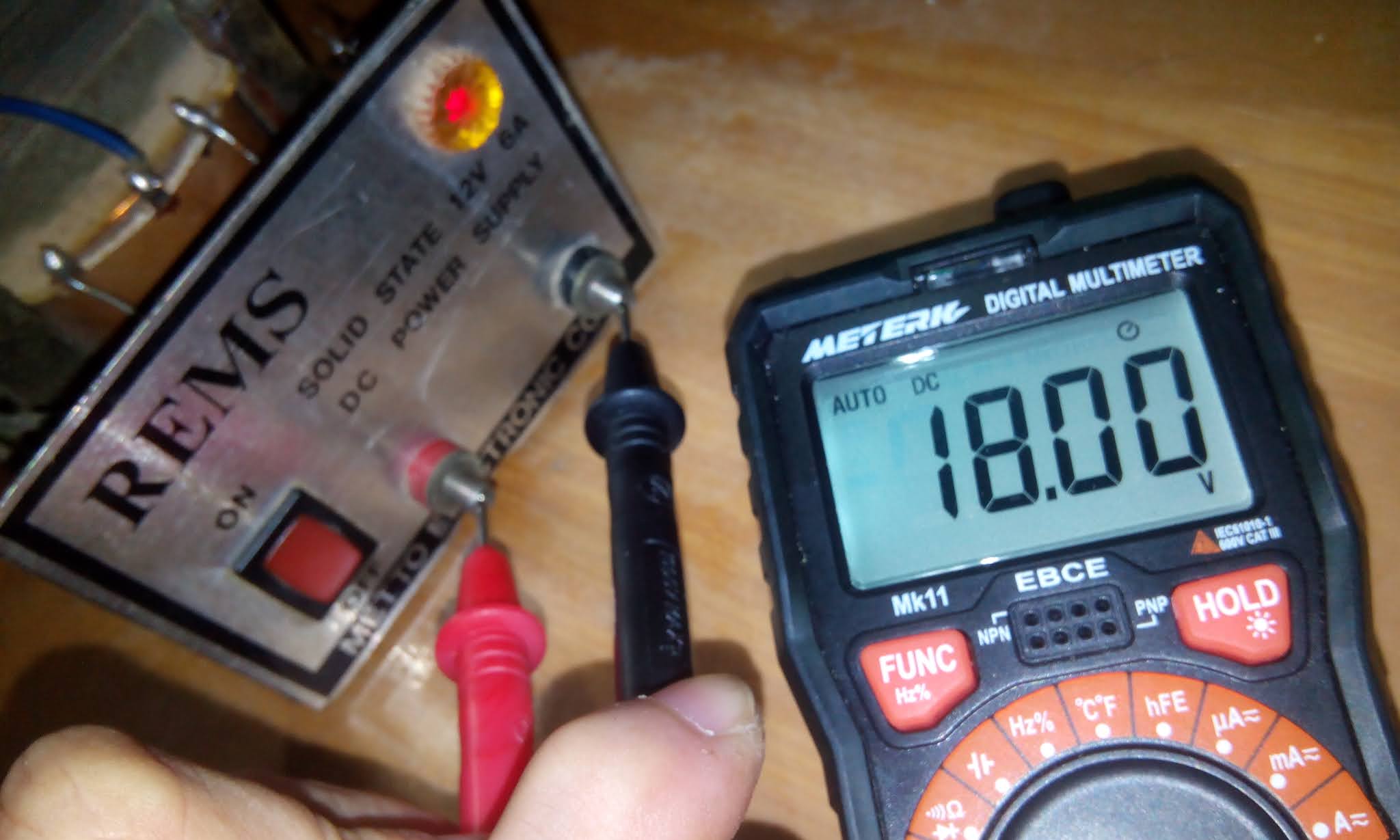 Life Begins at Forty: REMS 12V 6A DC power supply repair