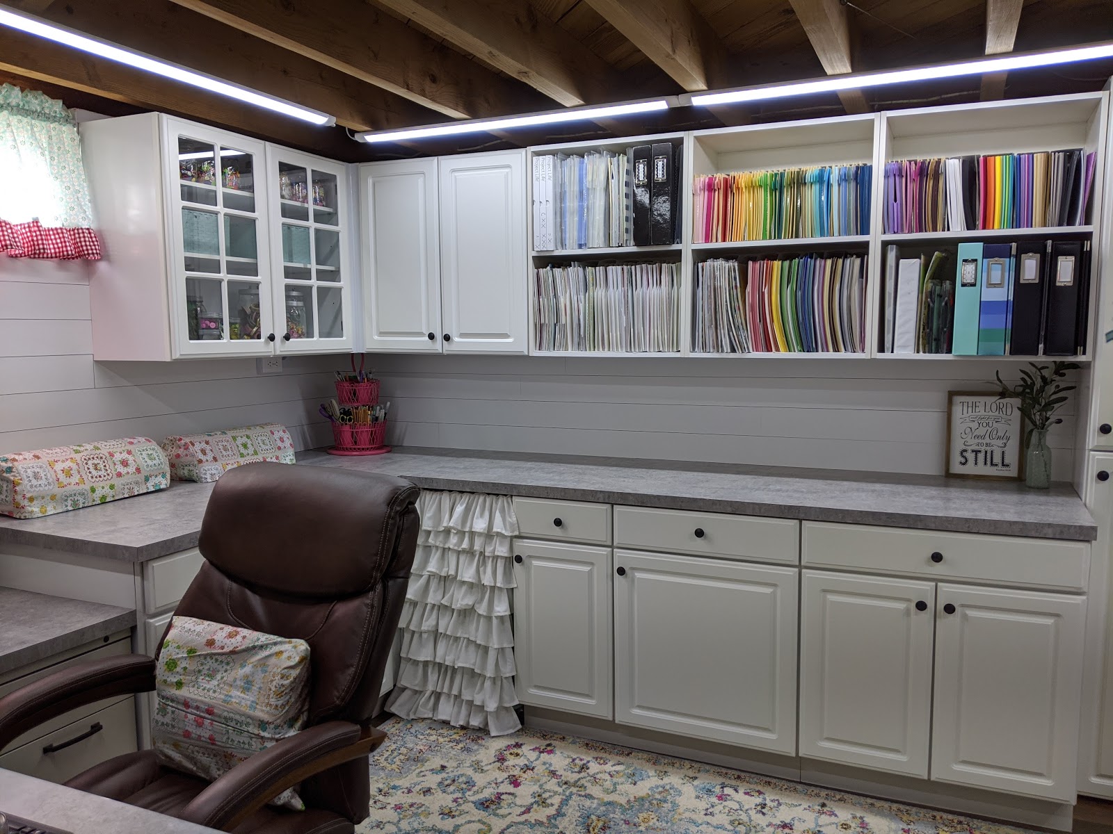 Hydrangeas and Harmony: Craft Room - The Amazing "After"