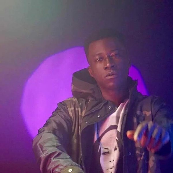 Twitter trolls Asem after new comeback look