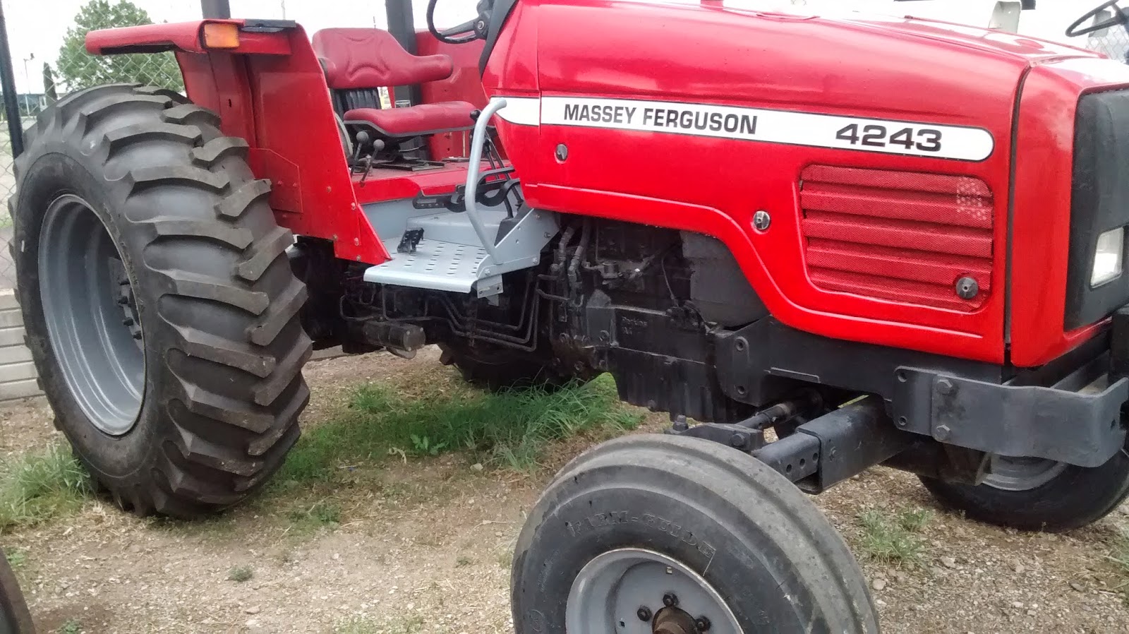 MAQUINARIA AGRICOLA INDUSTRIAL: Tractor Massey Ferguson 4243 $15,500 ...