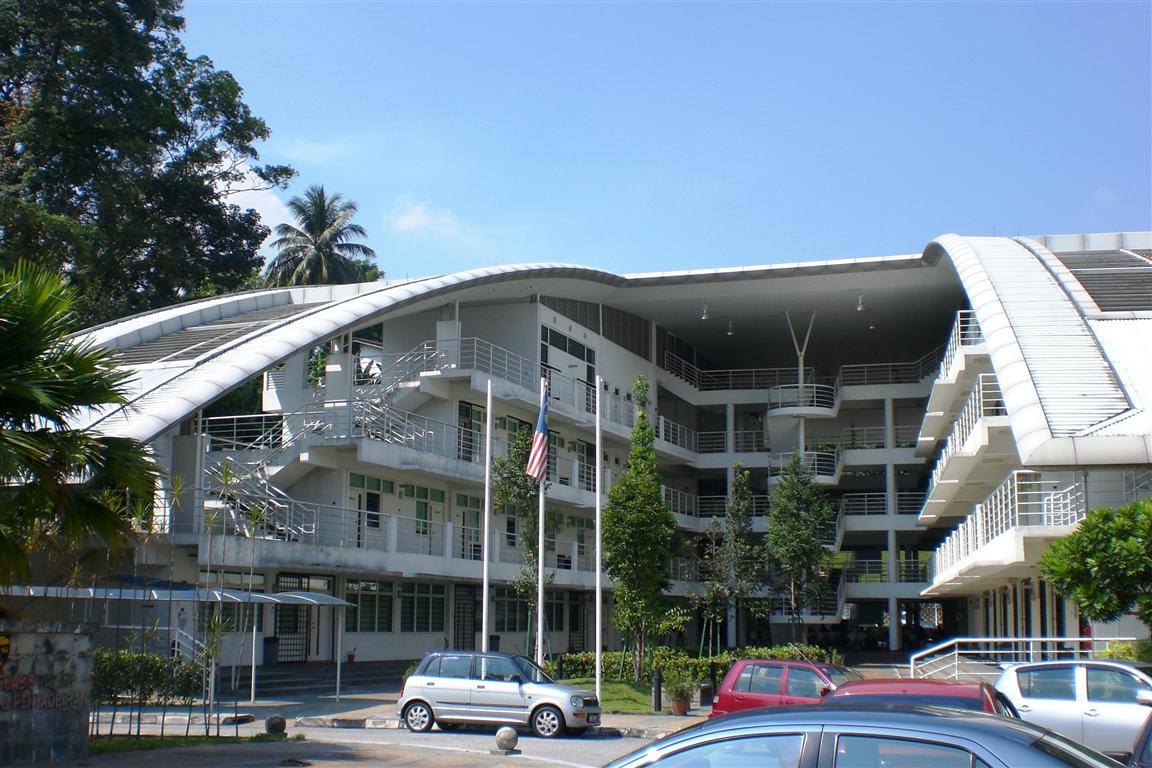 Bill's Excellent Adventures: University of Malaya