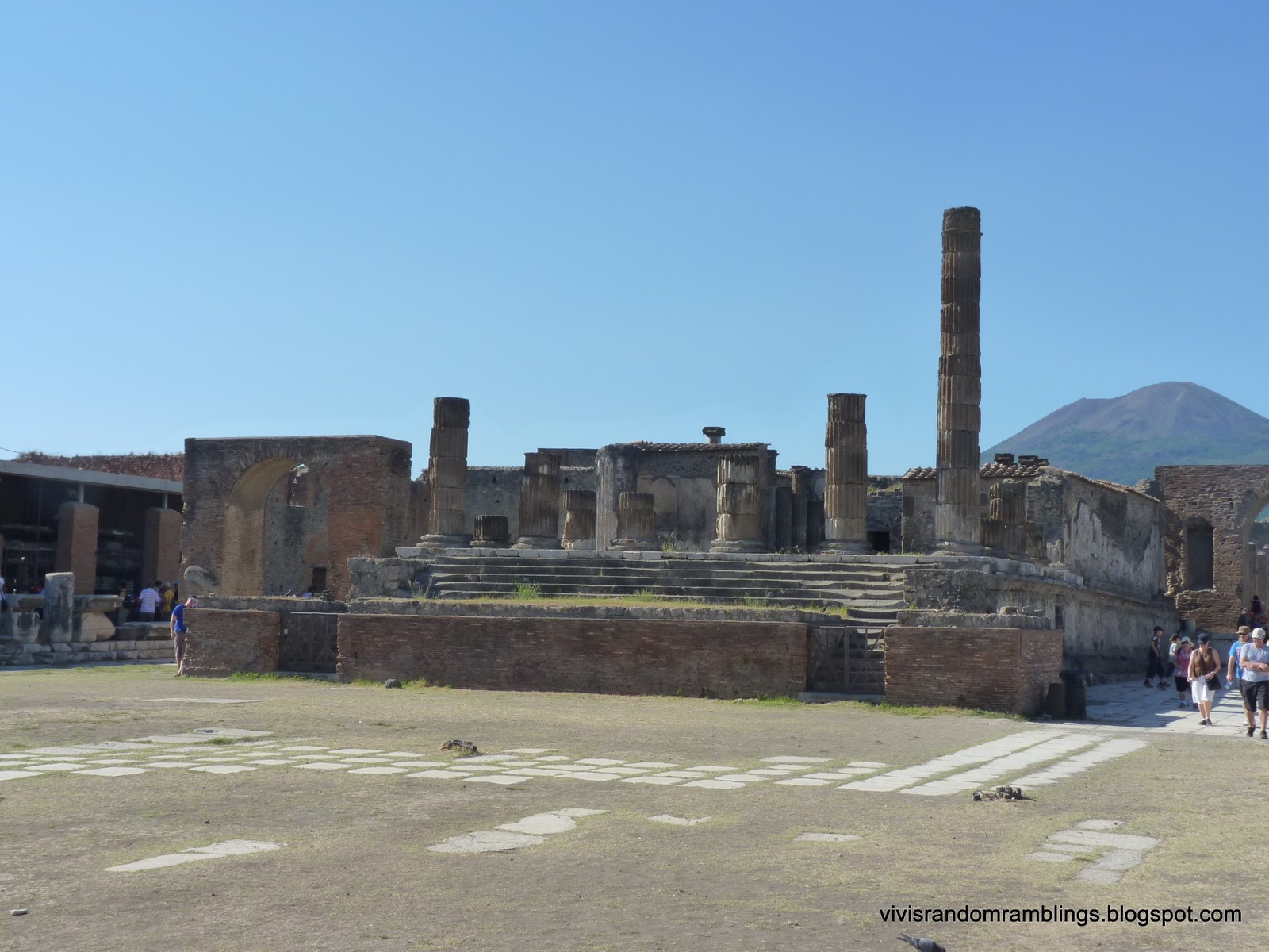 Vivi's Random Ramblings: Pompeii, An Ancient City Frozen in Time