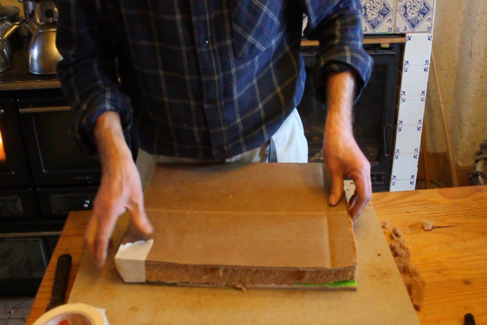 How to Make a Simple Fuelless Cooker or Hay-box - No Power? No Worries ...