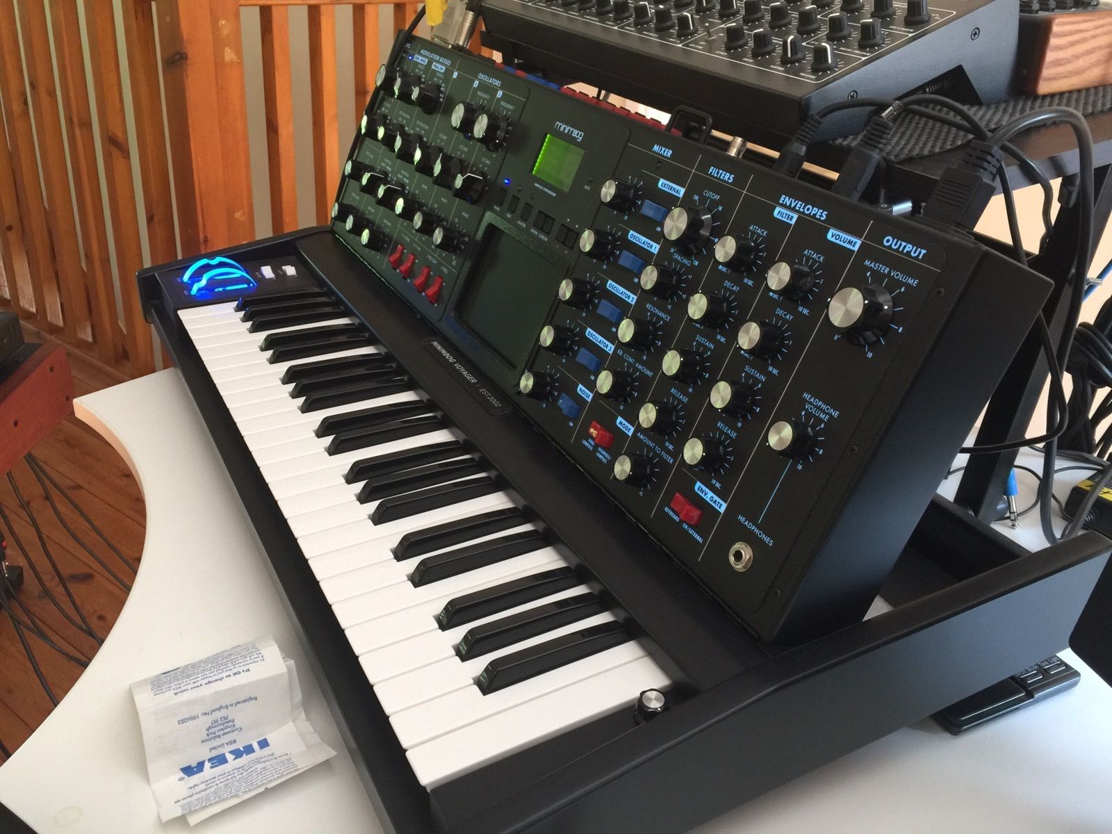 MATRIXSYNTH: MiniMoog Moog Voyager Electric Blue Analog Synth Limited ...