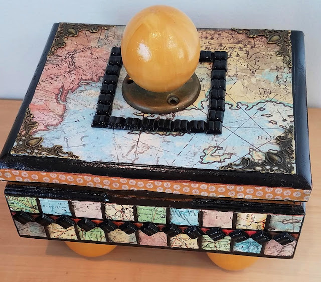 My Art Journal: Using Maps in Your Art