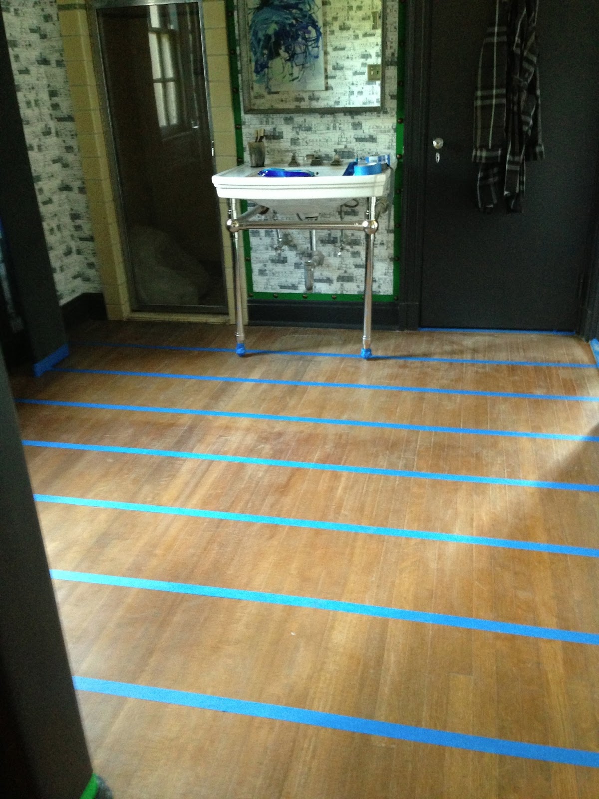 Lisa Mende Design: Paint Stripes on Hardwood Floors - Tuesday Tips