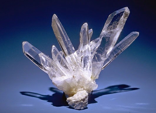 AZULARES - ASTROLOGIA E ARTE: O PODEROSO QUARTZO.