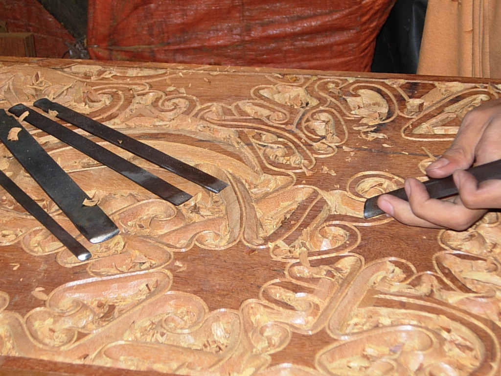 TEHNIK UKIRAN KAYU | SENI PRODUKSI DAN SENI KRIYA