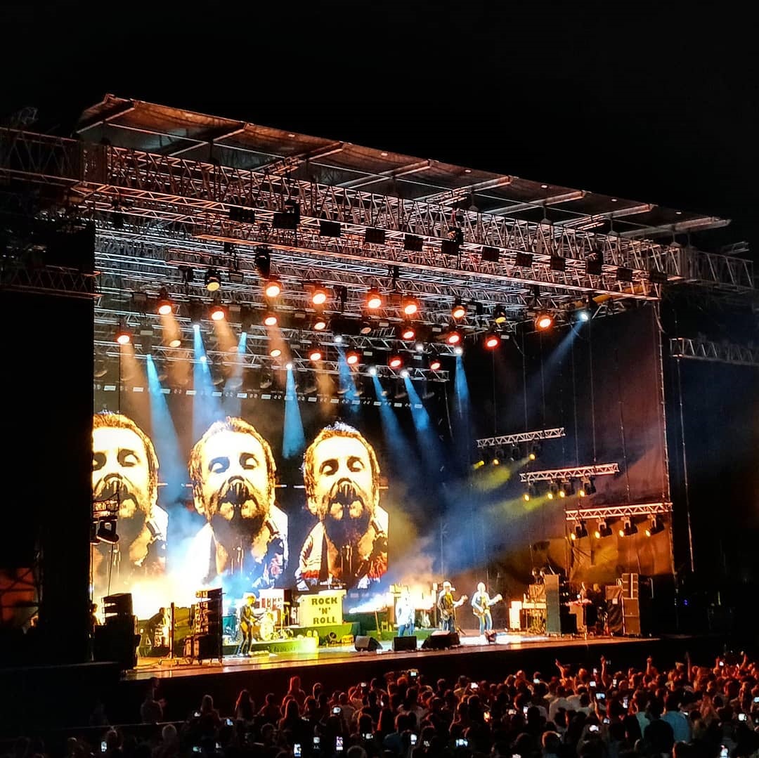 Latest Oasis, Liam And Noel Gallagher News STOPCRYINGYOURHEARTOUT.COM ...