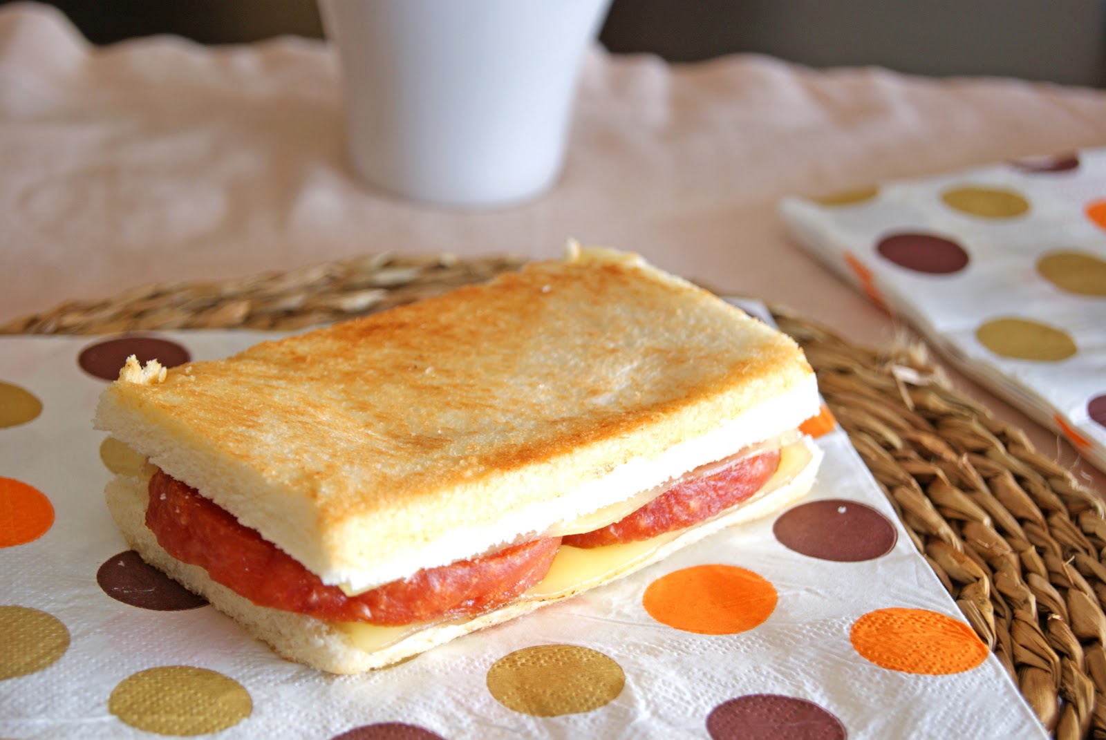 El pato de chocolate: Sandwich de jamonilla frita