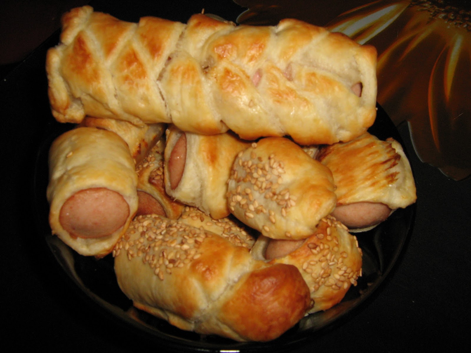 Lina Pasticci in cucina...: Rustici con wurstel