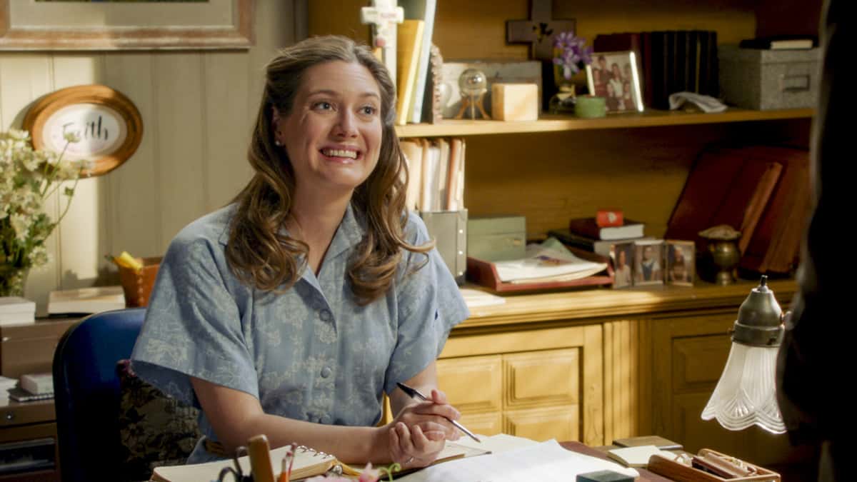Young Sheldon 4x12 – A Box of Treasure and the Meemaw of Science