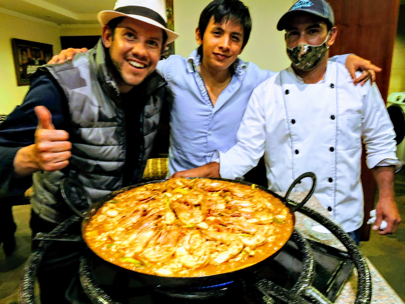 Cuenca Perspectives by Jim: MICHAEL WAGNER--MASTER CHEF-- PAELLA DINNER ...